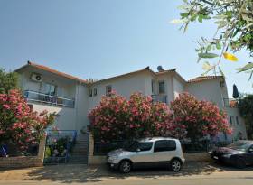 Charis Studios - Book Direct & Save | Go Thassos